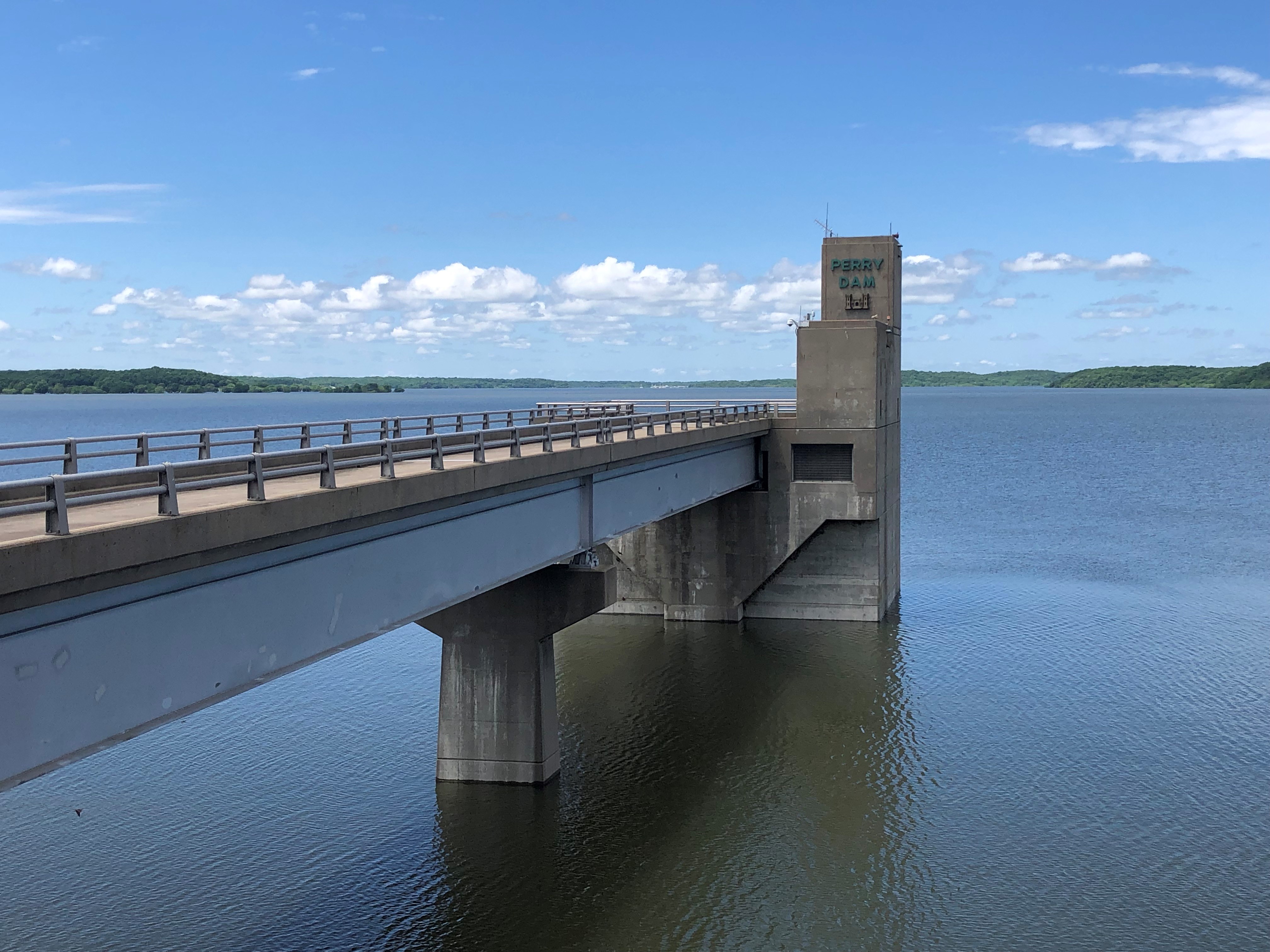 Kansas National Guard continues to haul water to residents near Perry ...